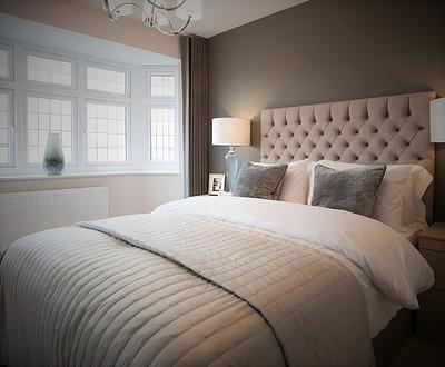 Corotos | Cama color crema y Colchón incluido. NUEVA