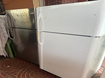 Corotos | Nevera de 2 Puertas En Oferta!! Blanca, Cromada, negra