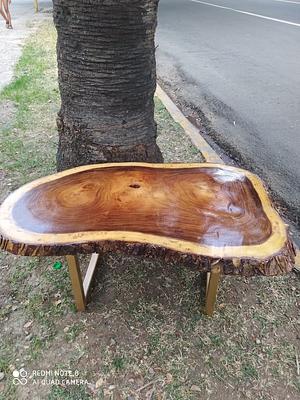 Corotos | Mesas rústica de Saman para centros de muebles y laterales