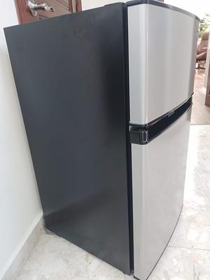 Corotos | Neverita ejecutiva FRIGIDAIRE - como nueva