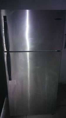 Corotos | Nevera Frigidaire Cromada Con Negro