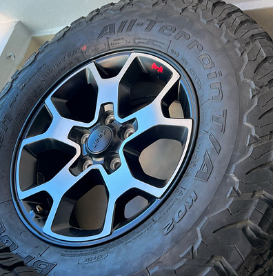 Corotos | Aros Jeep Wrangler Rubicon ORIGINALES