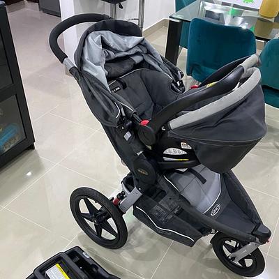 Corotos | Coche de bebé marca Graco