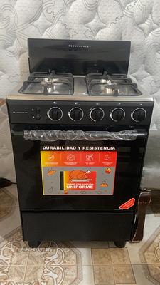 Corotos | Estufa tecnomaster de 24”