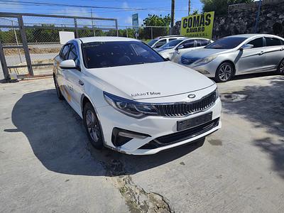 Corotos | KIA K5 2019 BLANCO ORIGINAL