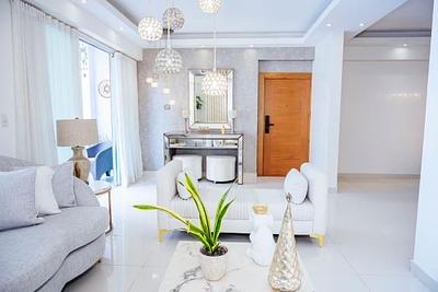 Corotos | Apartamento en venta Sector: Ensanche Naco